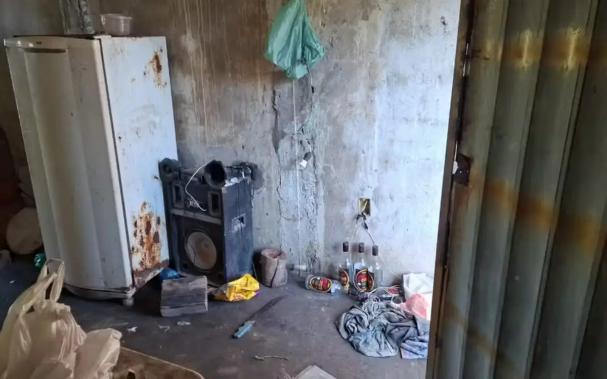 Polícia apreende pólvora e desarticula fábrica clandestina de espadas ...